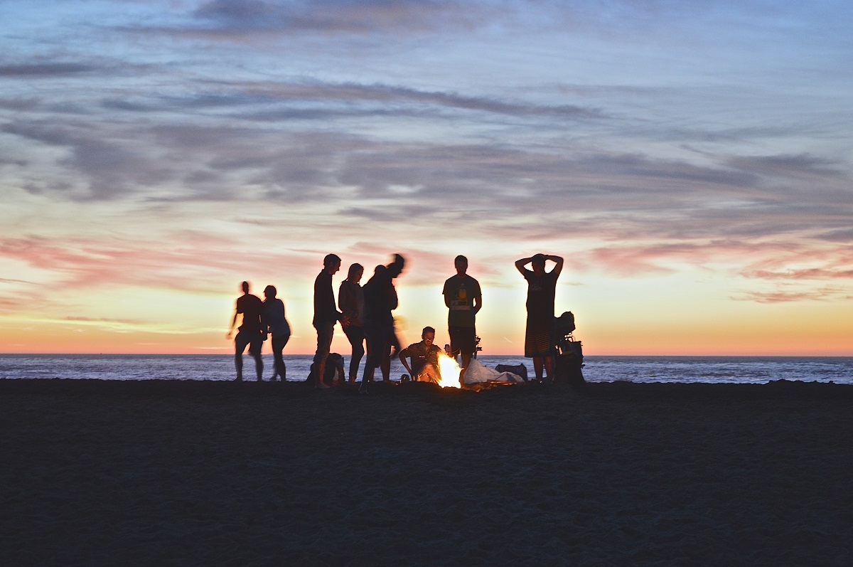 5 Tips For Throwing A Brilliant Office Summer Party On A Budget