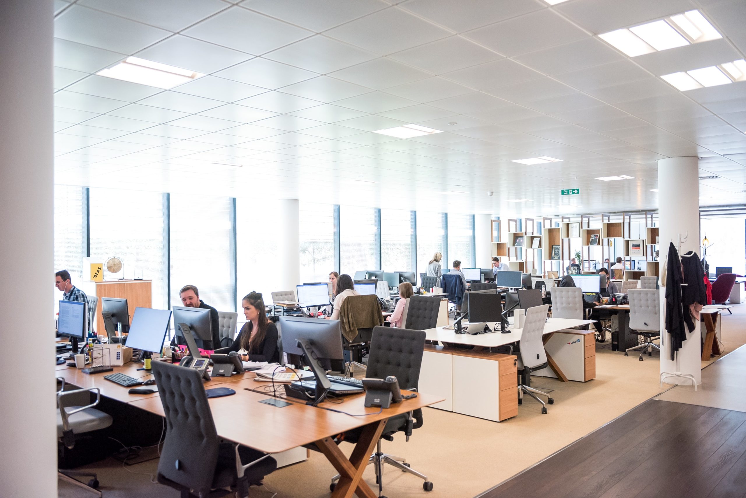 Open Office Layouts Pros Cons And Helpful Office Floor Plan Tips